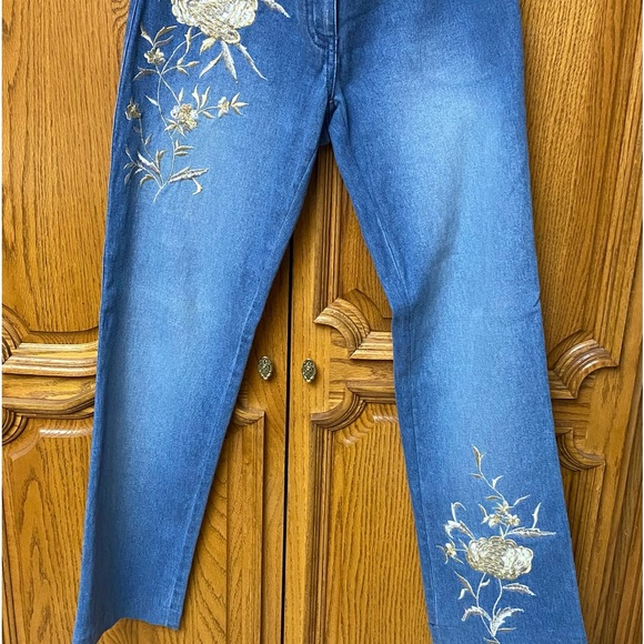 Cache | Jeans | Cache Stretch Jean With Gold Metallic Embroidery With ...